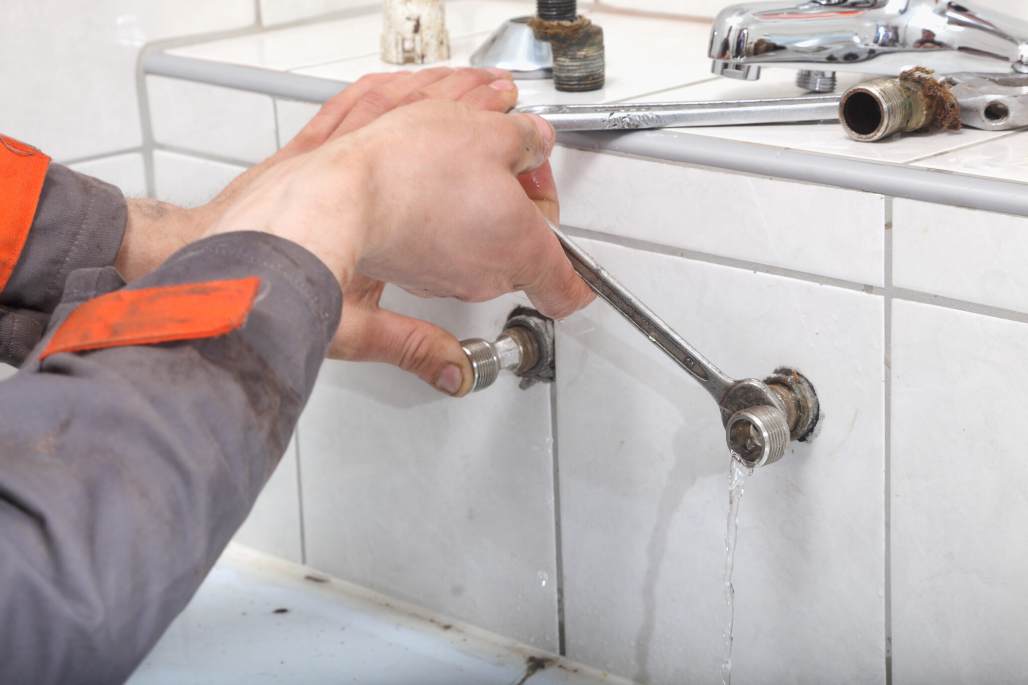 How to Fix a Leaking Tap in 7 Simple Steps! - FlipFix